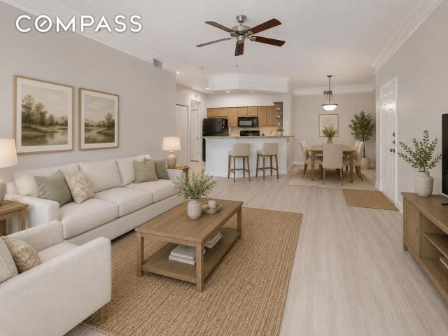 9303 Myrtlewood Cir W, Palm Beach Gardens, FL
