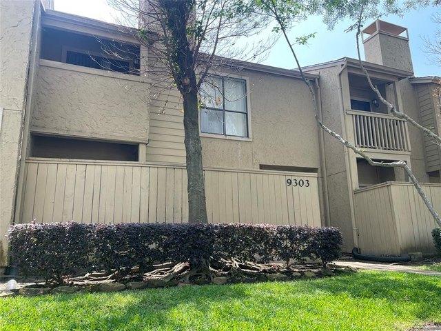 9303 Pagewood Ln, Houston, TX 77063