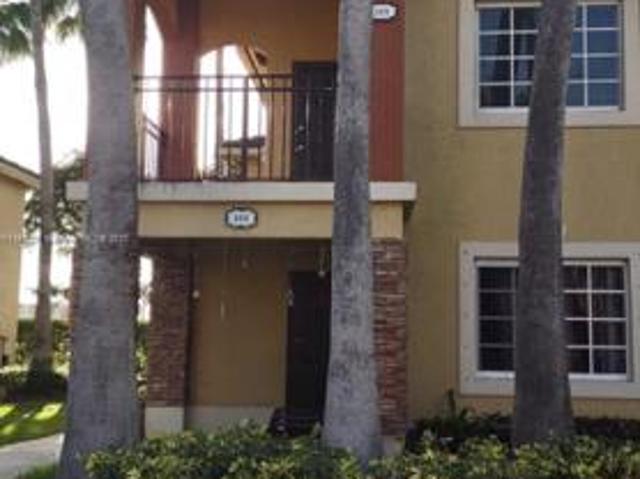 930 33rd Ter NE #201, Homestead, FL 33033