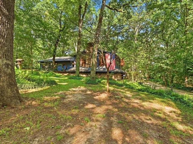 930 County Road 4218, Mount Pleasant, TX 75455