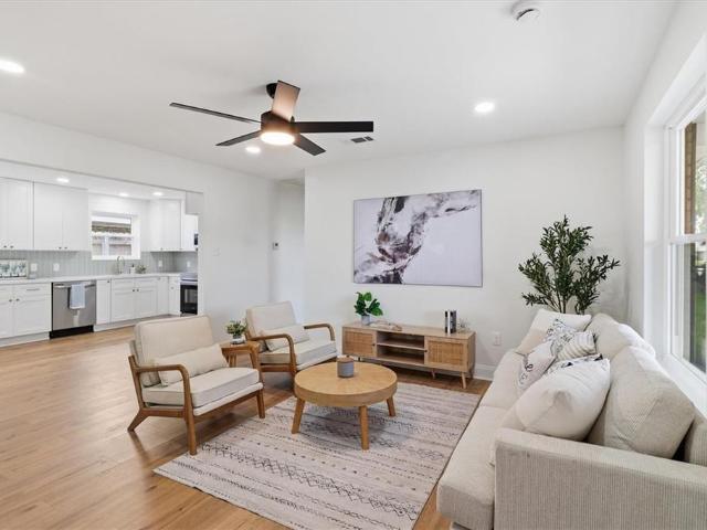 930 Cedre Drive