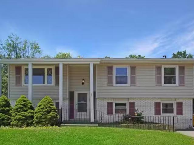 930 AUTUMN VALLEY LN, GAMBRILLS, MD 21054 Single Family Reside.