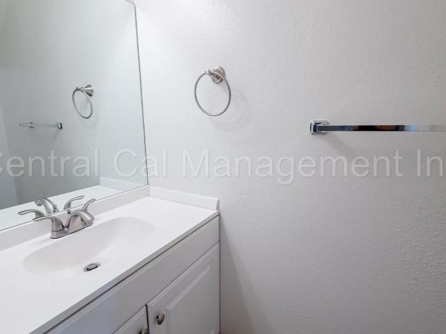 930 Day Ave. 2 Bedroom Apartment for Rent at 930 Day Ave, Bakersfield, CA 93308