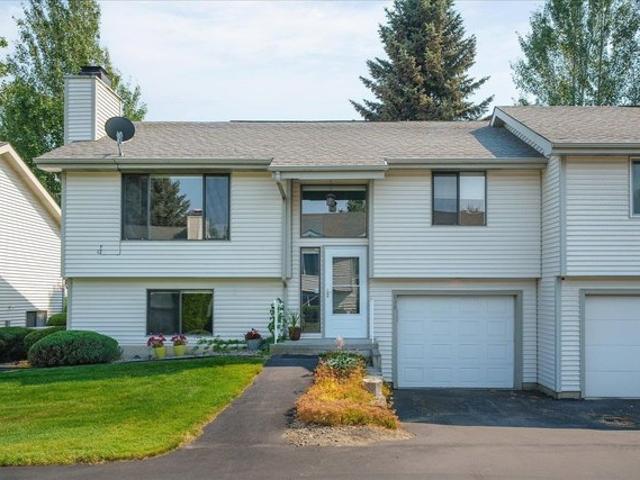 930 E Calkins Dr, Spokane, WA 99208
