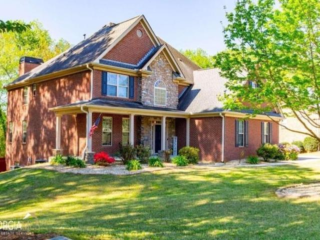 930 Edgewater Dr, Loganville, GA 30052