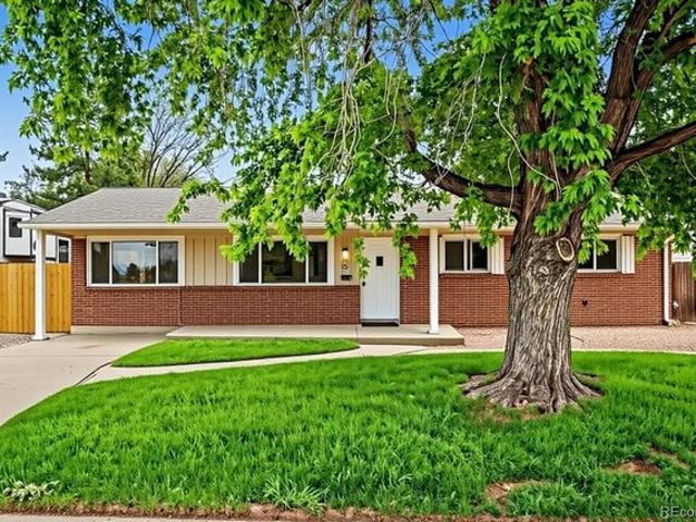930 Hemlock Way, Broomfield, CO 80020