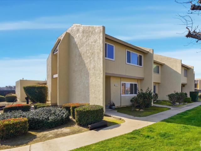 930 Olive Drive # 15
