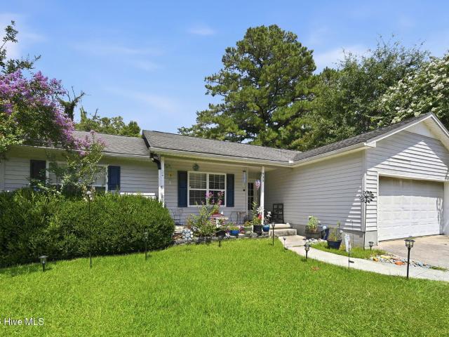 930 Mandarin Trail