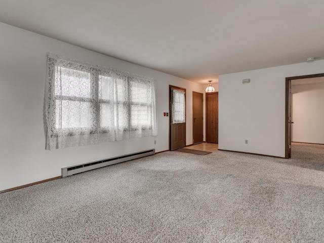 930 MANOR Drive