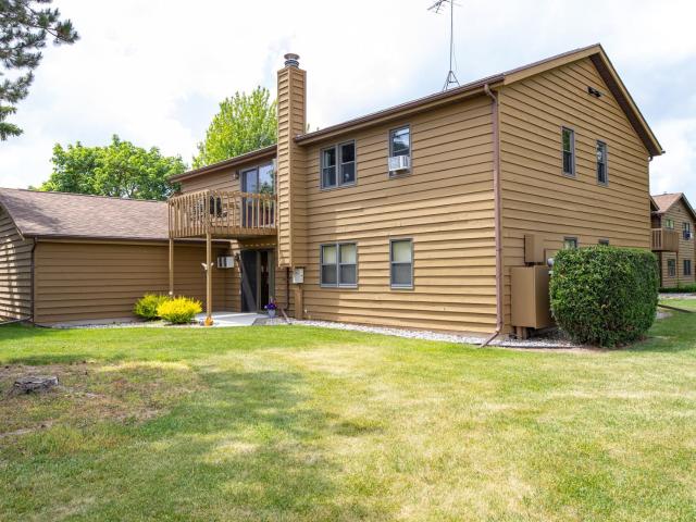 930 MANOR Drive