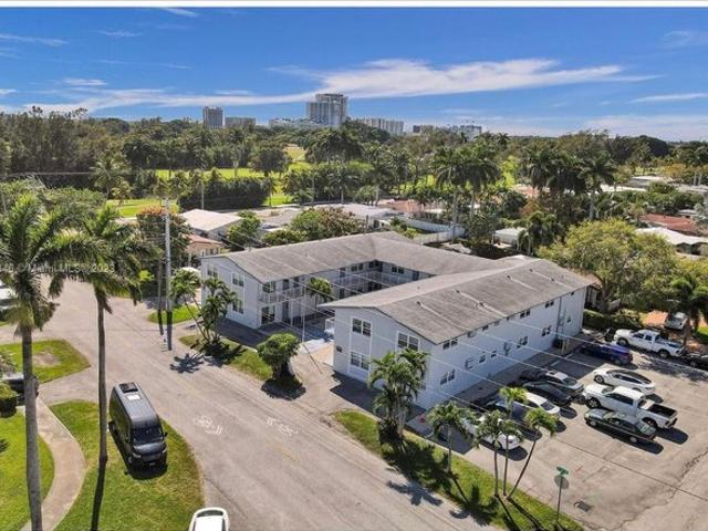 930 N 14th Ct, Hollywood, FL 33020