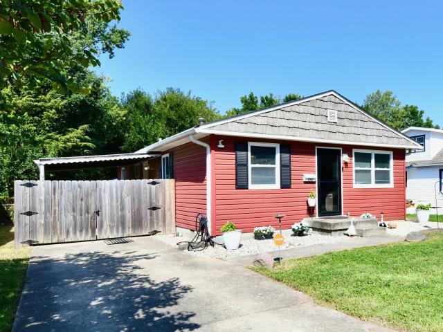 930 N Eaton Avenue