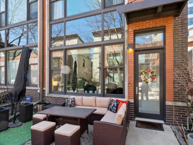 930 N Howe St, Chicago, IL 60610 | MLS #12616 | Compass