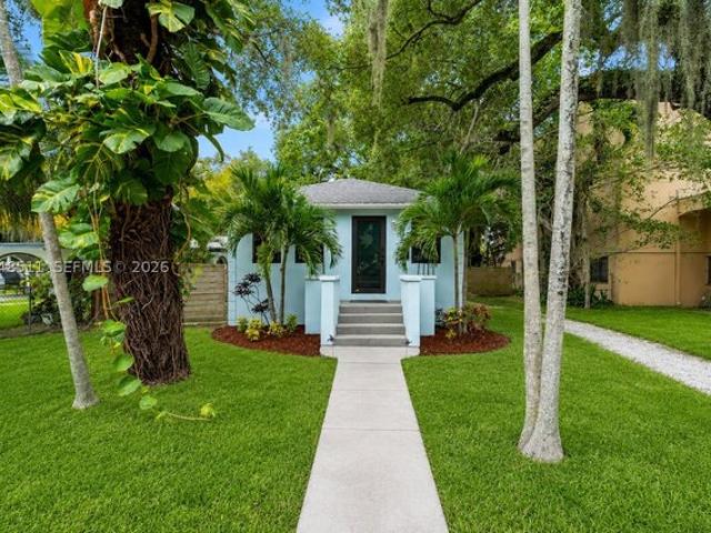 930 NE 132nd St, North Miami, FL 33161