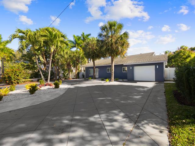 930 NW 4th Ct, Boca Raton, FL 33432 | MLS #B26001