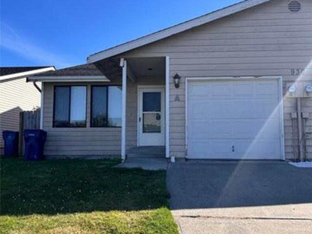 930 S 22nd Ct, Mount Vernon, WA 98274