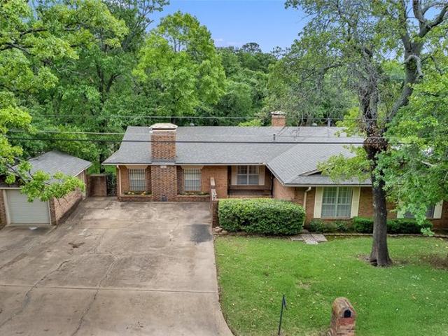 930 S Maurice Ave, Denison, TX 75020