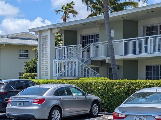 930 SE 9th Ave Apt 11, Pompano Beach, FL 33060