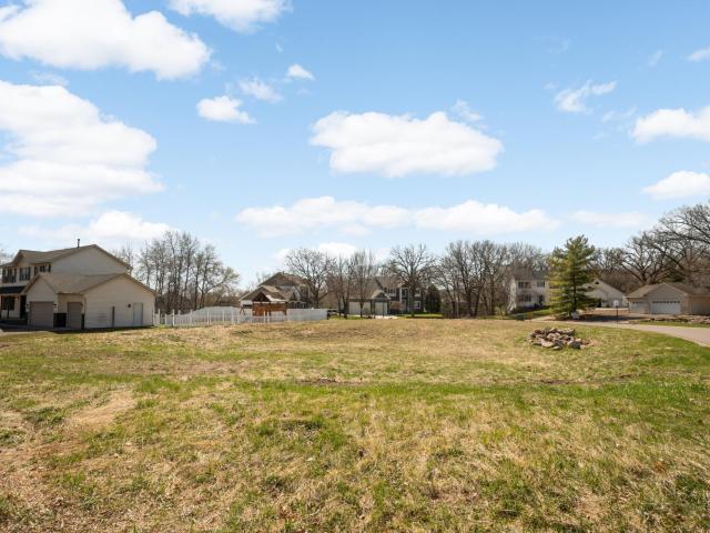 930 Shady Oak Circle