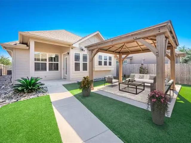 930 Silo St, San Marcos, TX 78666