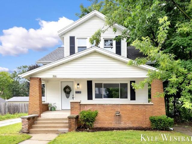 930 Powers Ave NW, Grand Rapids, MI 49504