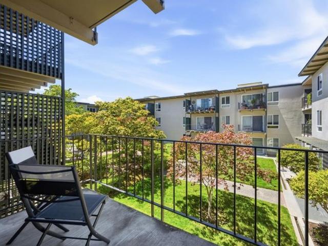 930 Peninsula Ave Apt 306, San Mateo, CA 94401