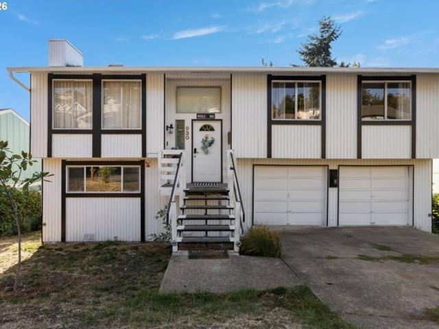 930 Prescott Ln, Springfield, OR 97477