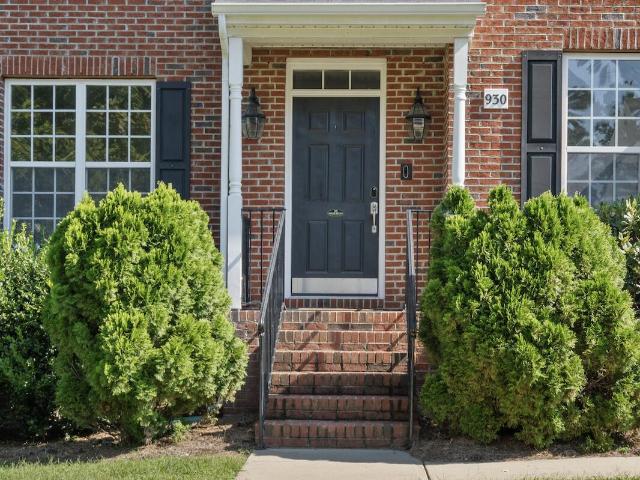 930 Pristine Lane