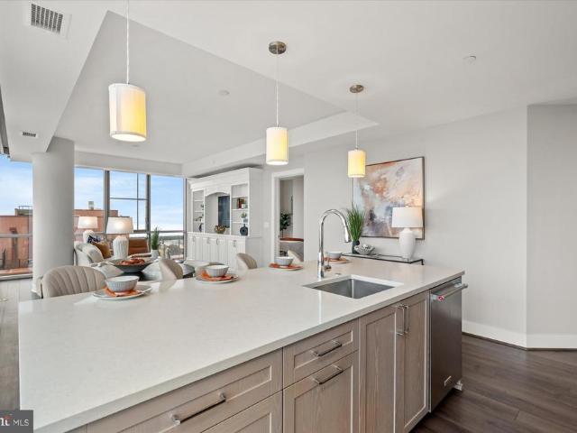930 Rose Avenue # 1704