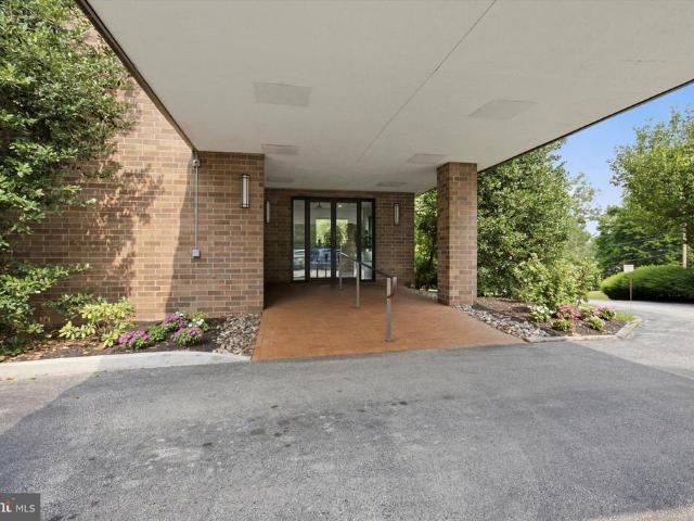 930 W Montgomery Avenue # 403