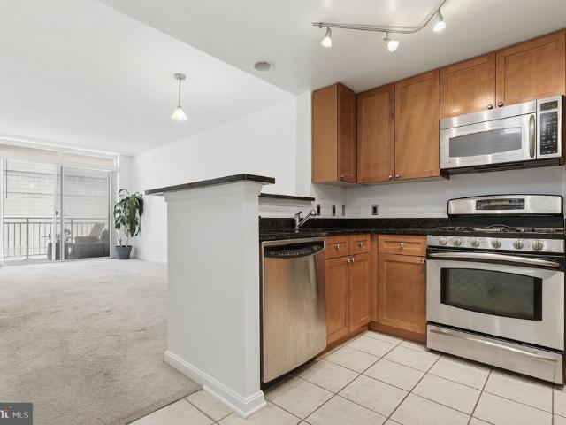 930 Wayne Avenue # 201