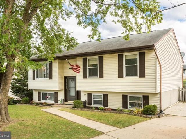 930 Wampler Ln, Westminster, MD 21158