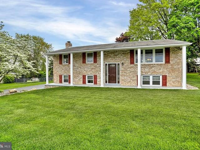 930 Westminster Ave, Hanover, PA 17331