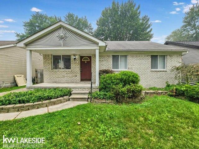 9314 Maple Rd, Clay, MI 48001