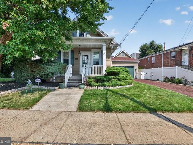 9314 Ditman St, Philadelphia, PA 19114