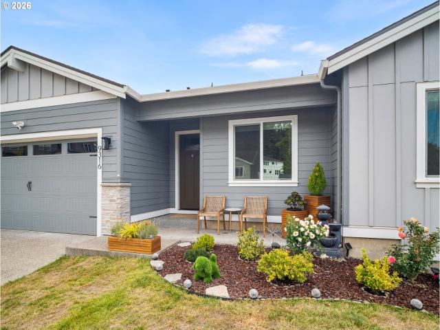 9316 N Incline