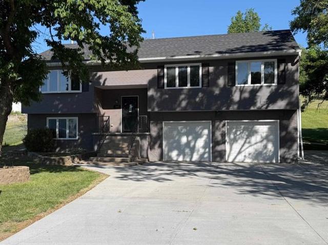 9316 Talmadge Rd, Plattsmouth, NE 68048