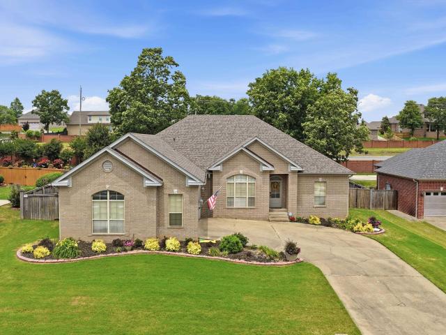 9316 Wooded Acres Cir
