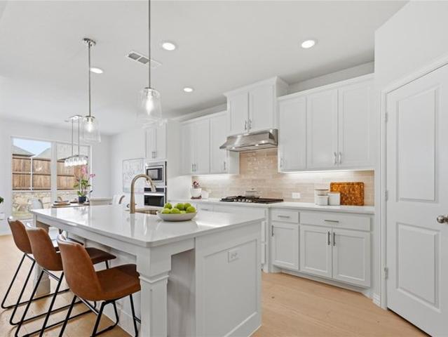 9317 Sunset Ln, Oak Point, TX 75068