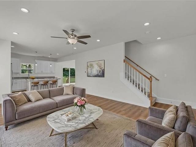 9318 Old Stage Hwy, Smithfield, VA 23430