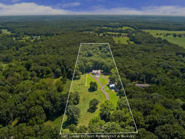 9318 E Farm Rd 112