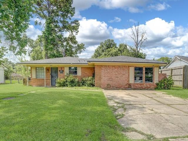 9318 Linda Vista Rd, Houston, TX 77078
