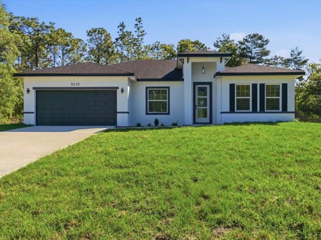 9319 N Cortlandt Dr, Citrus Springs, FL 34434