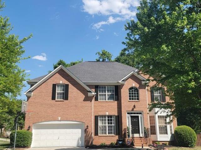 9310 Autumn Applause Dr, Charlotte, NC 28277