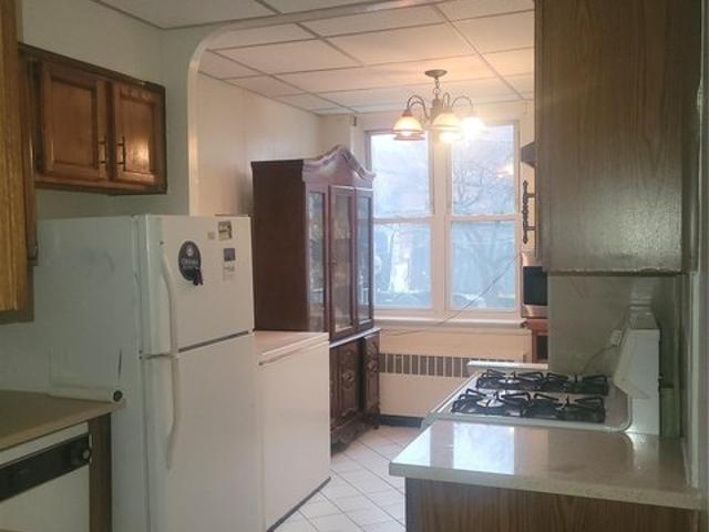 9310 th St, Jamaica, NY 11433
