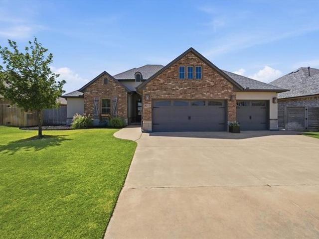 9312 NW 81st St, Yukon, OK 73099