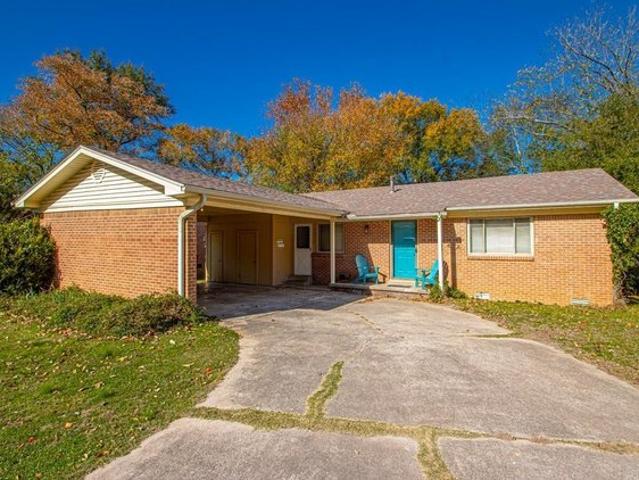 9312 Cloverhill Rd, Little Rock, AR 72205