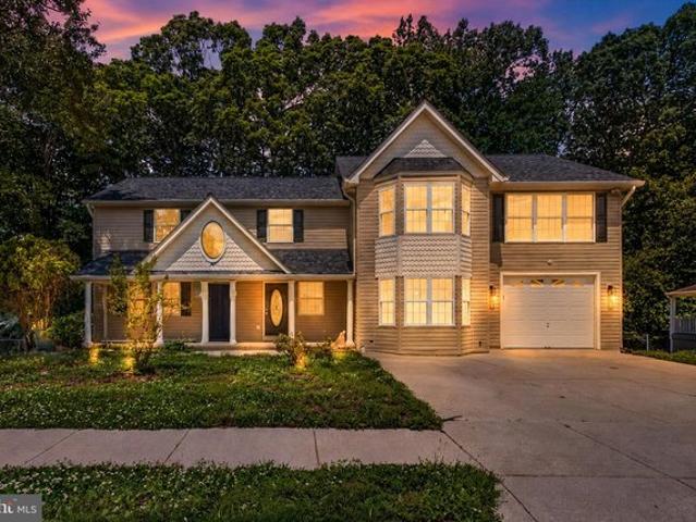 9312 Fox Run Dr, Clinton, MD 20735