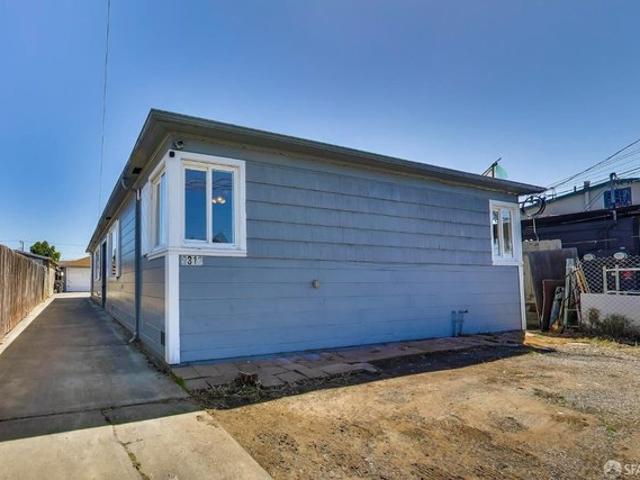 9312 Holly St, Oakland, CA 94603