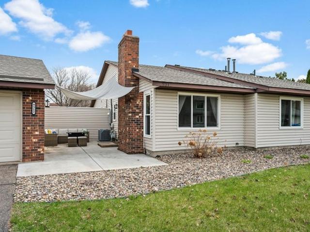 9312 Indian Blvd S, Cottage Grove, MN 55016